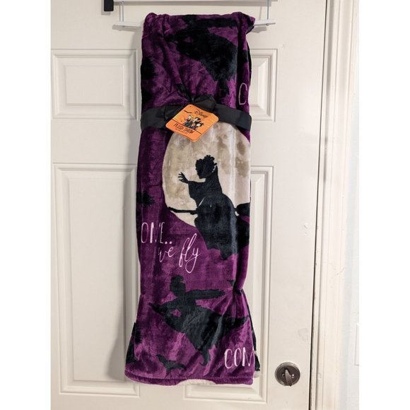Disney | Bedding | Disney Hocus Pocus Plush Throw | Poshmark